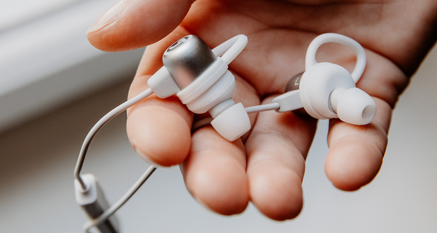 Cleaning your earphones: How to do it properly | Teufel blog